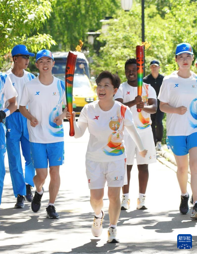 世界ユニバの聖火リレーがスタート 北京市