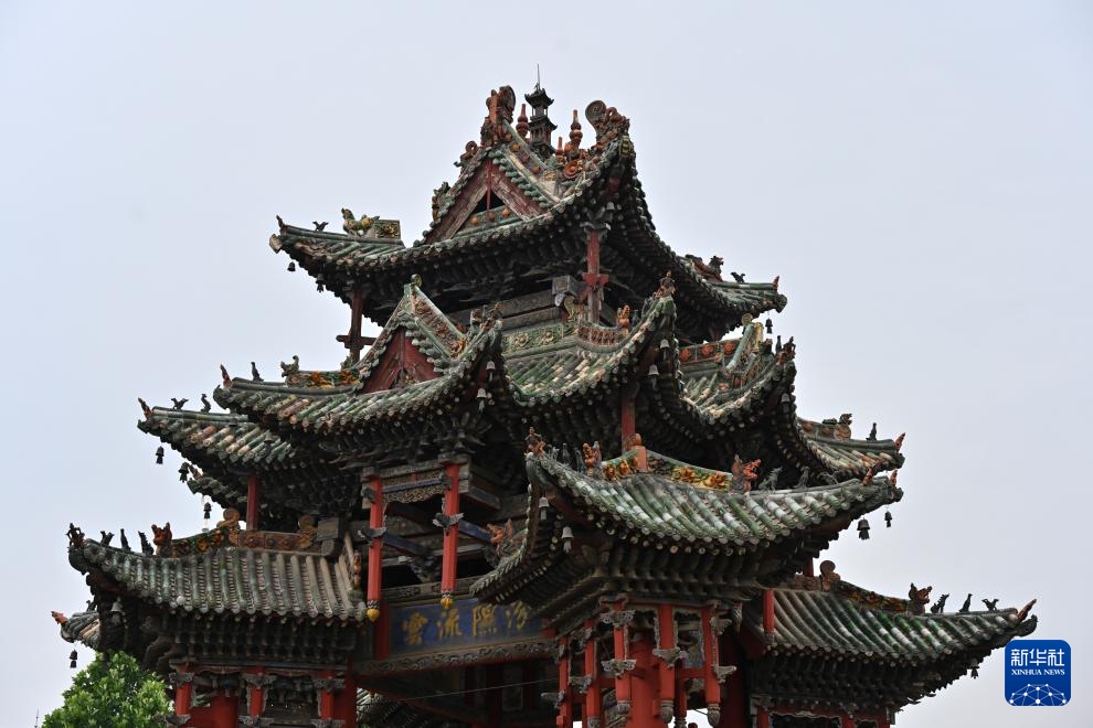 楼閣と牌楼の混合建築「曲沃四牌楼」 山西省臨汾市